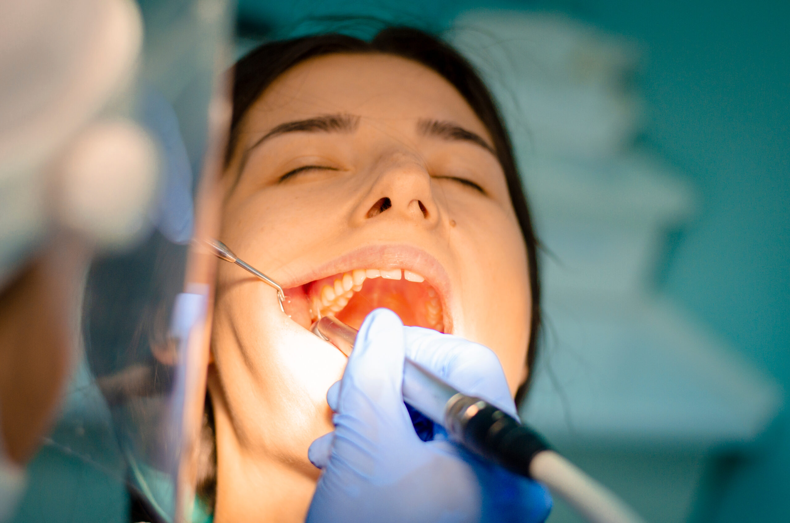 Tooth Trouble? Warning Signs You Might Need an Extraction - Jefferson ...